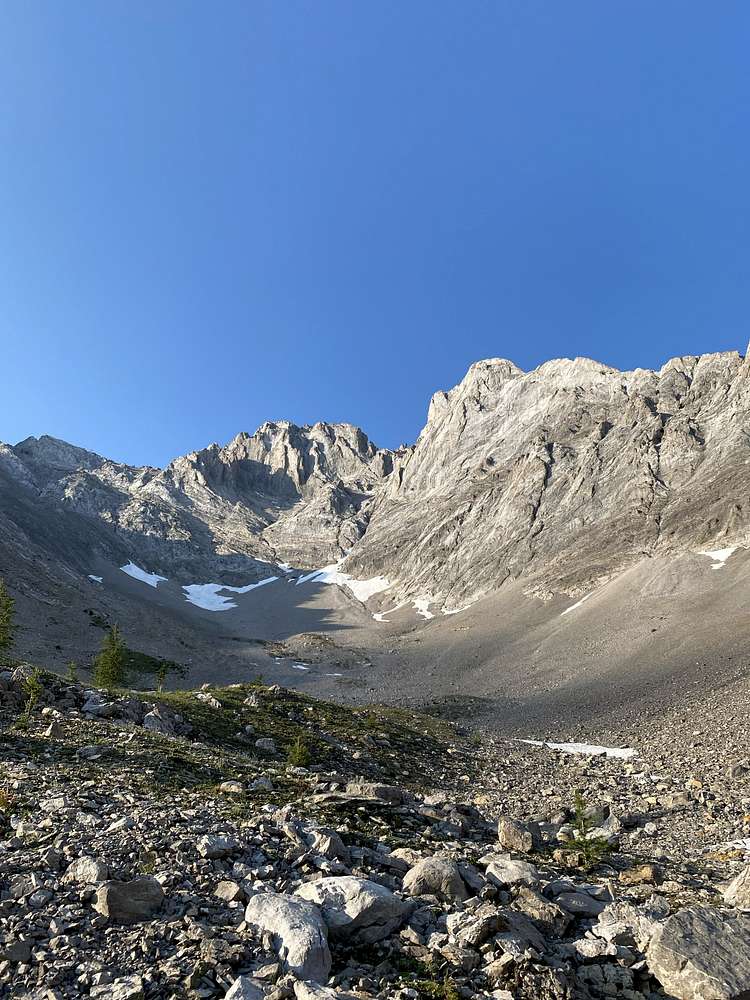 Scree slope below West Face of Cat’s Ear : Photos, Diagrams & Topos ...