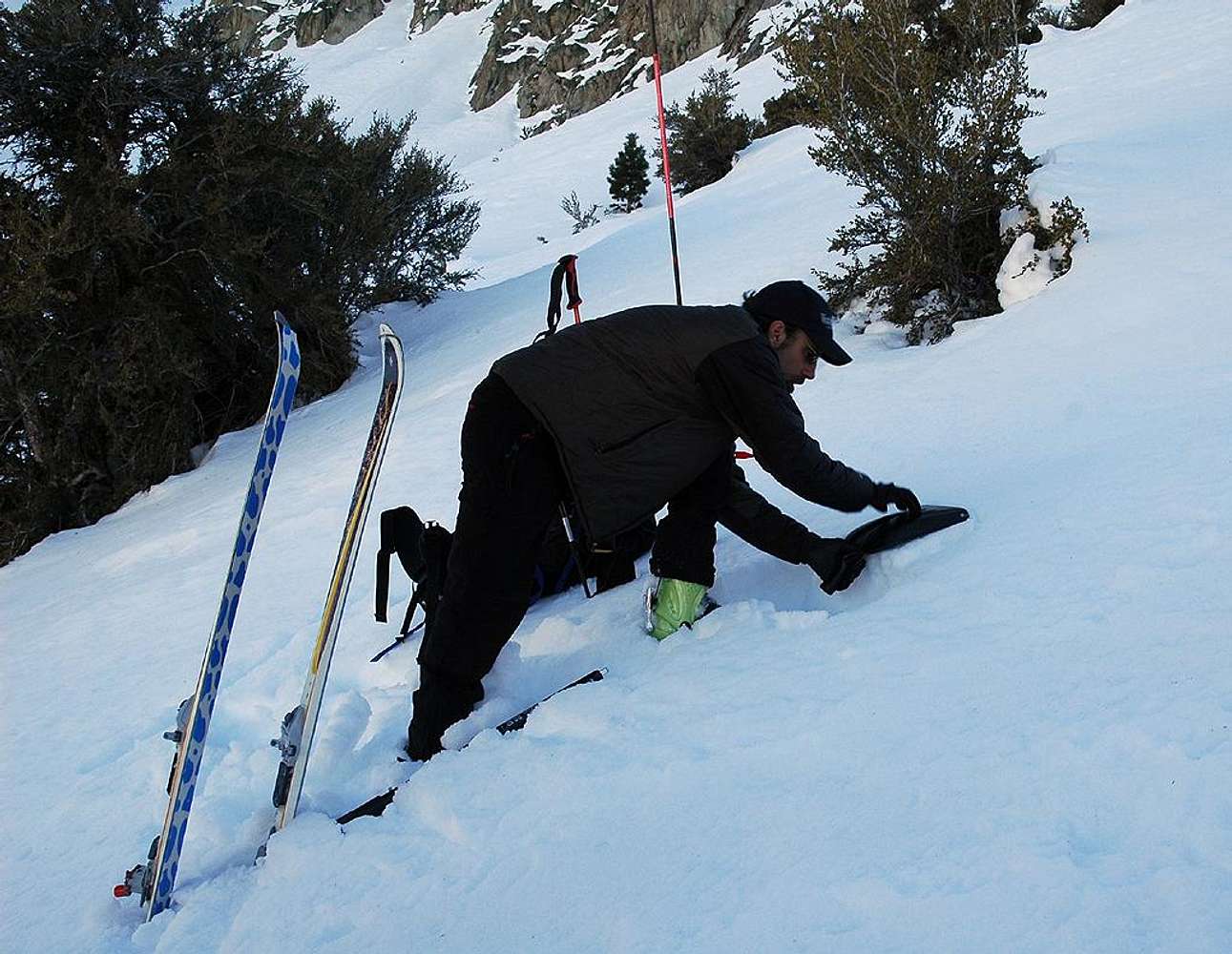 Demonstrating compression test technique : Photos, Diagrams & Topos ...