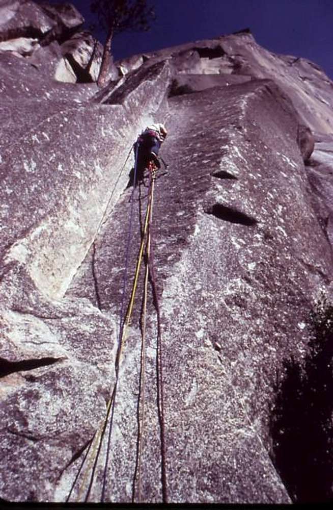 Climbing to Dinner Ledge on... : Photos, Diagrams & Topos : SummitPost