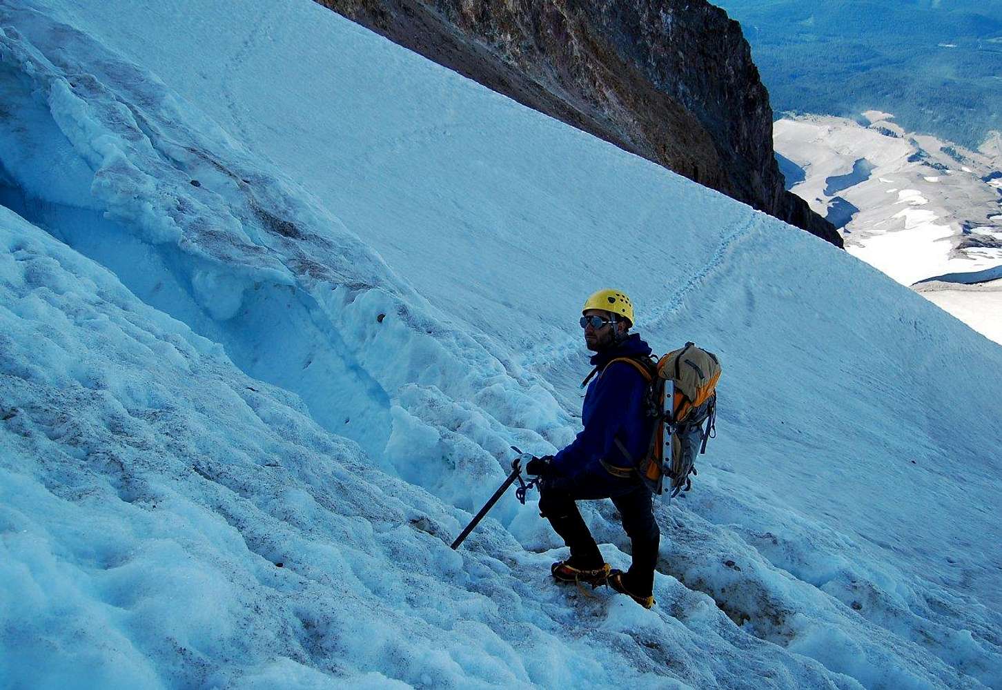 The Bergschrund on Mt Hood : Photos, Diagrams & Topos : SummitPost