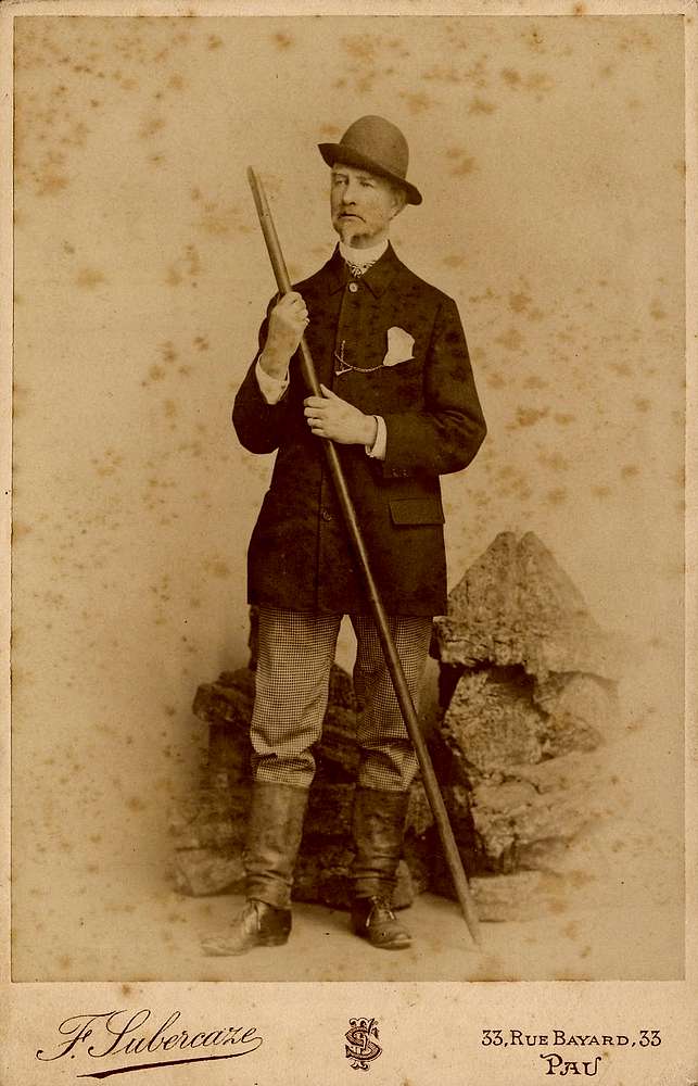 Portrait of Russell : Photos, Diagrams & Topos : SummitPost