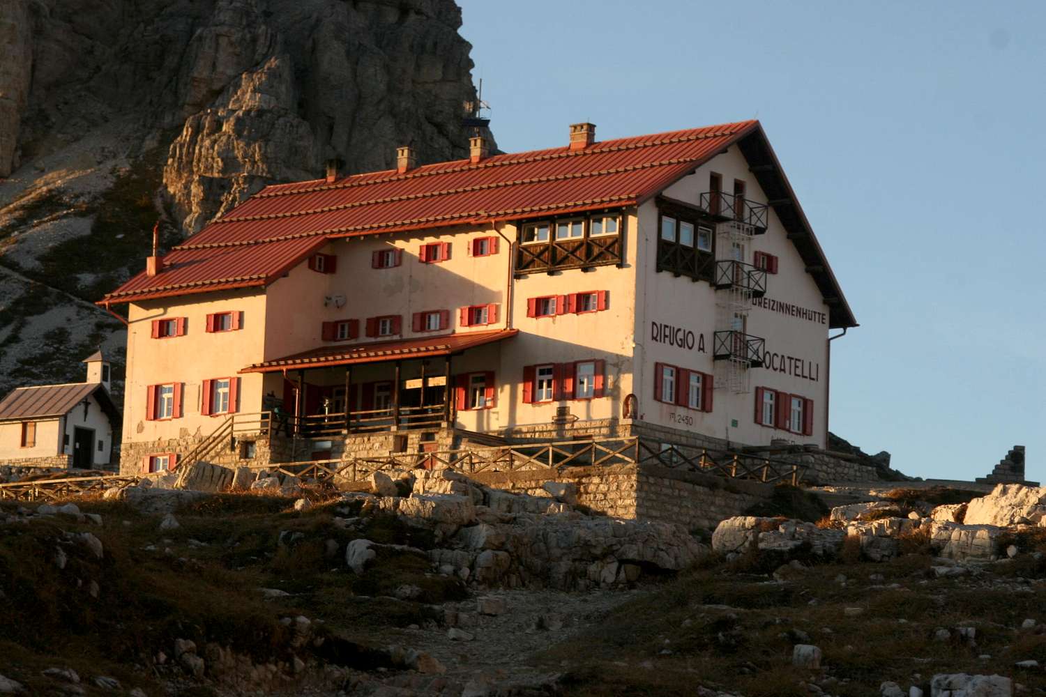 Rifugio Locatelli : Photos, Diagrams & Topos : SummitPost