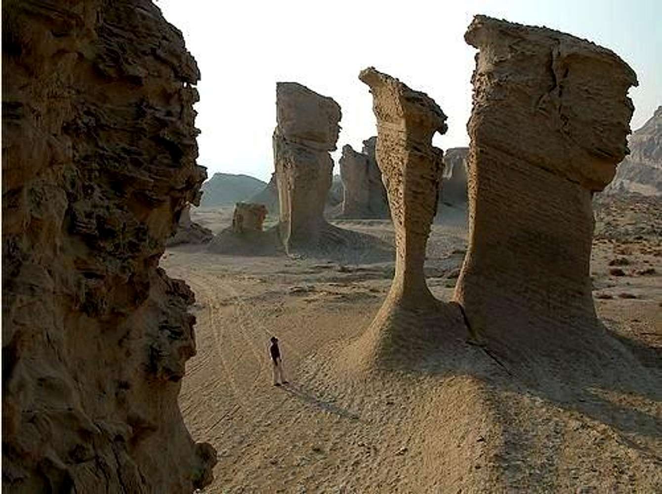 Shahdad desert ,Iran. : Photos, Diagrams & Topos : SummitPost