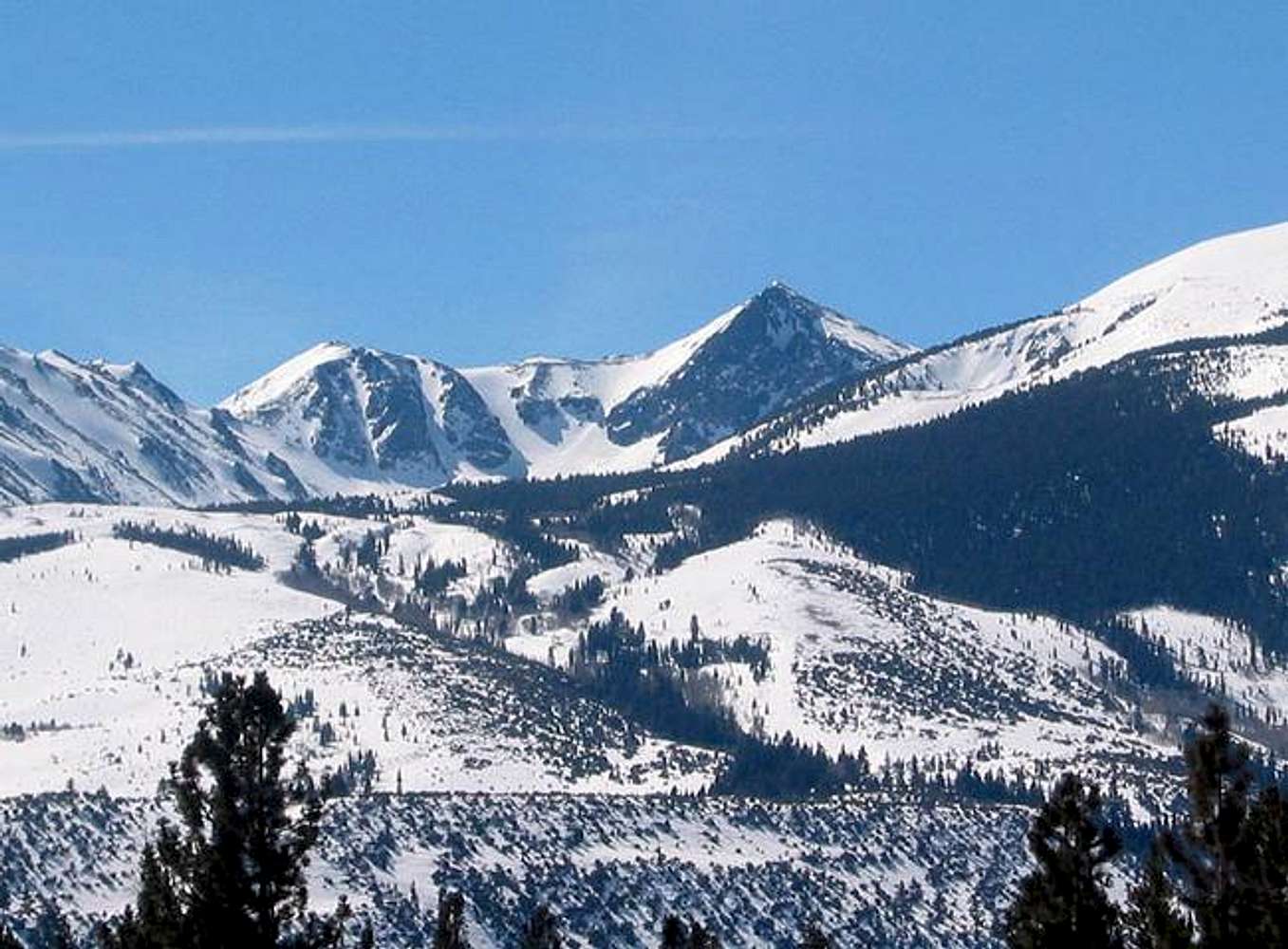 The juicy snow chutes... : Photos, Diagrams & Topos : SummitPost