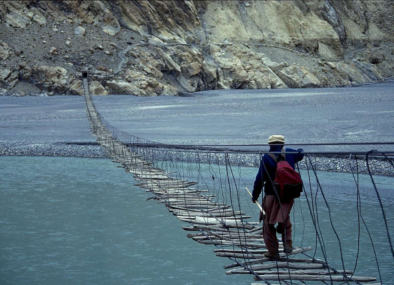 Bridge Over the Hunza River : Photos, Diagrams & Topos : SummitPost