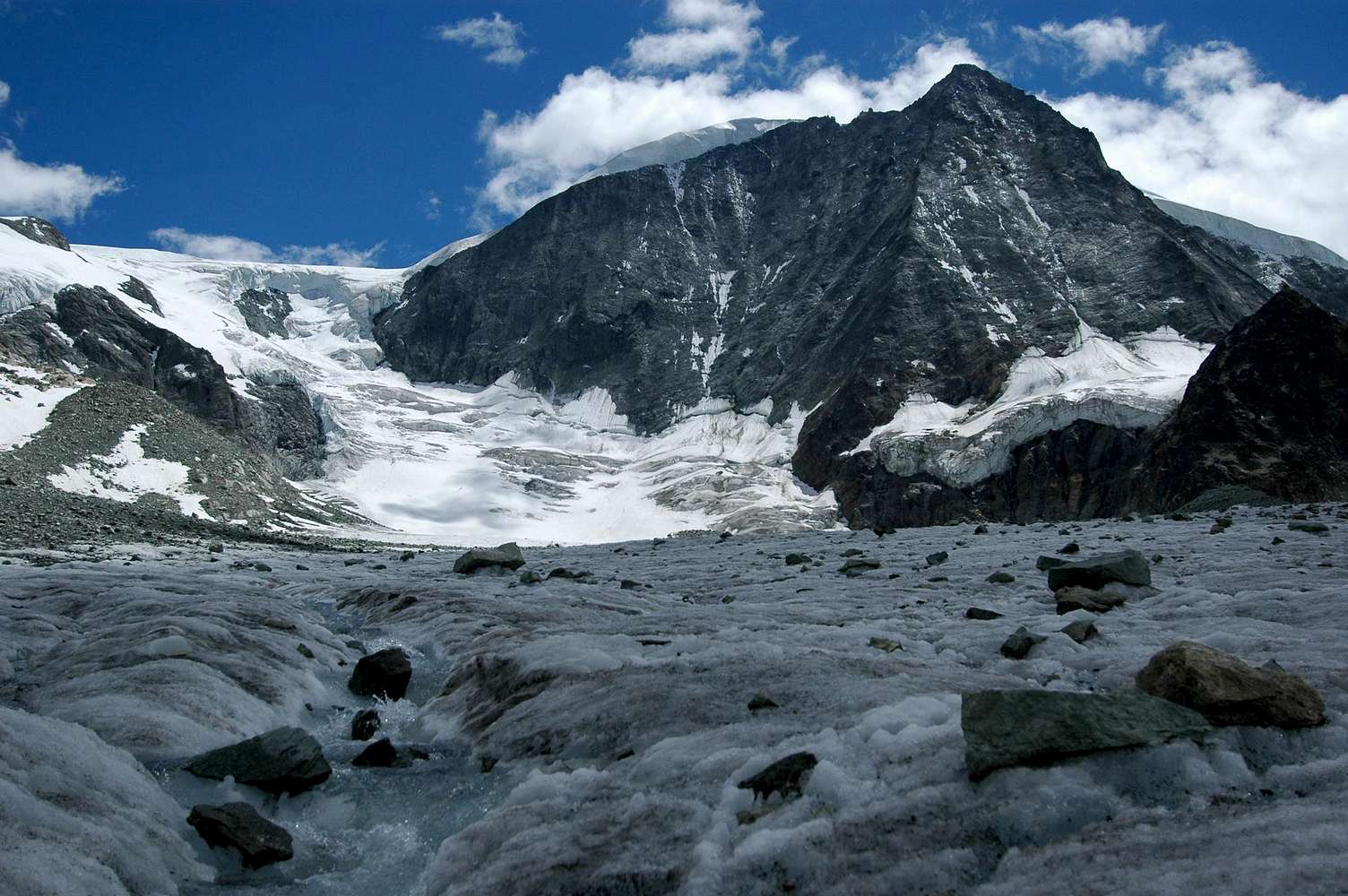 Mont Blanc de Cheilon : Photos, Diagrams & Topos : SummitPost