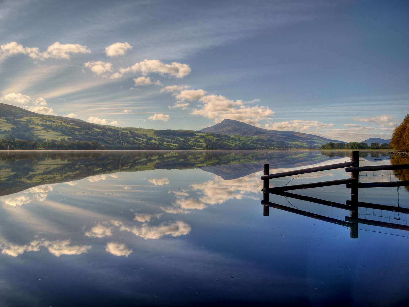 Mirror Image - Bala Lake : Photos, Diagrams & Topos : SummitPost