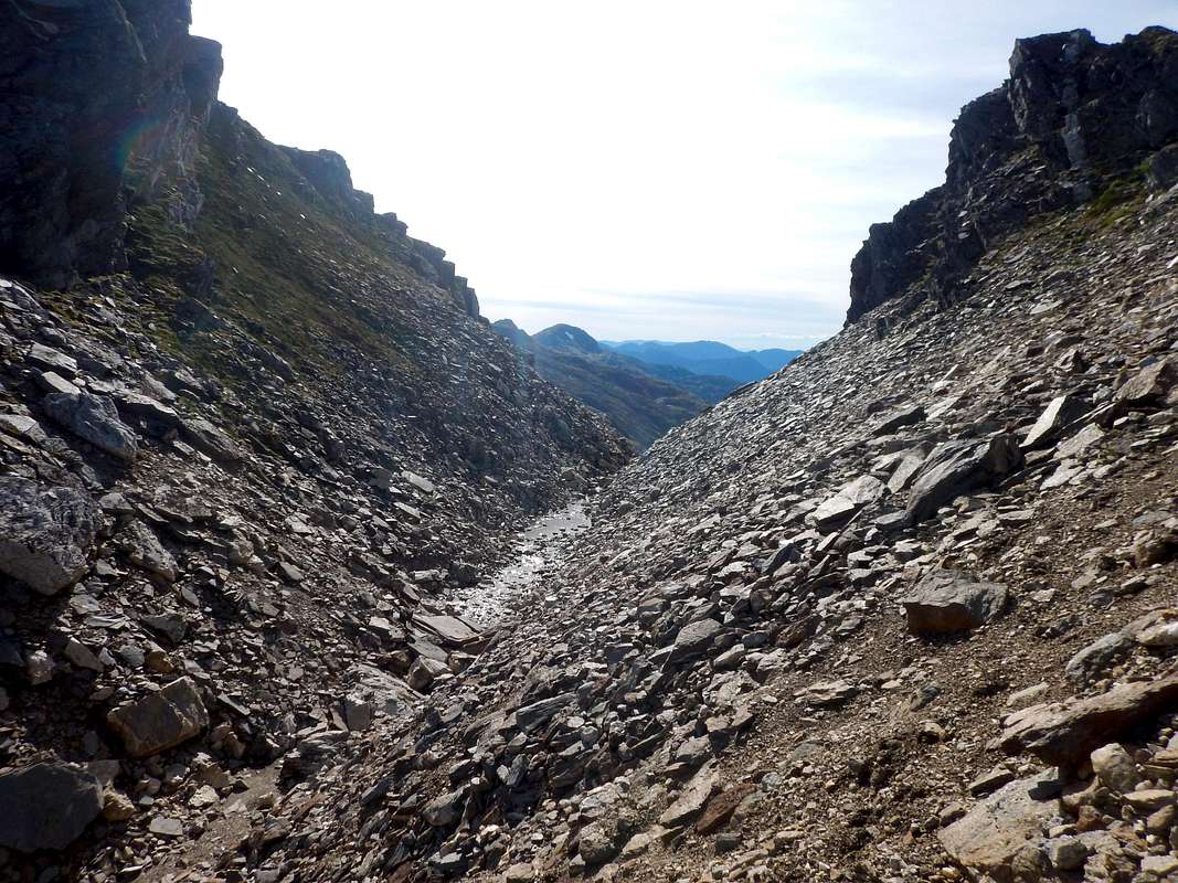 Fault lines on Salmon Ridge : Photos, Diagrams & Topos : SummitPost