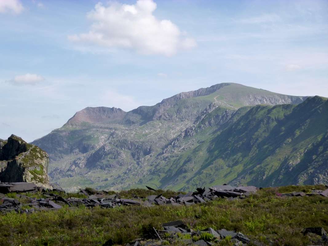 Clear skies over the Carneddau : Photos, Diagrams & Topos : SummitPost