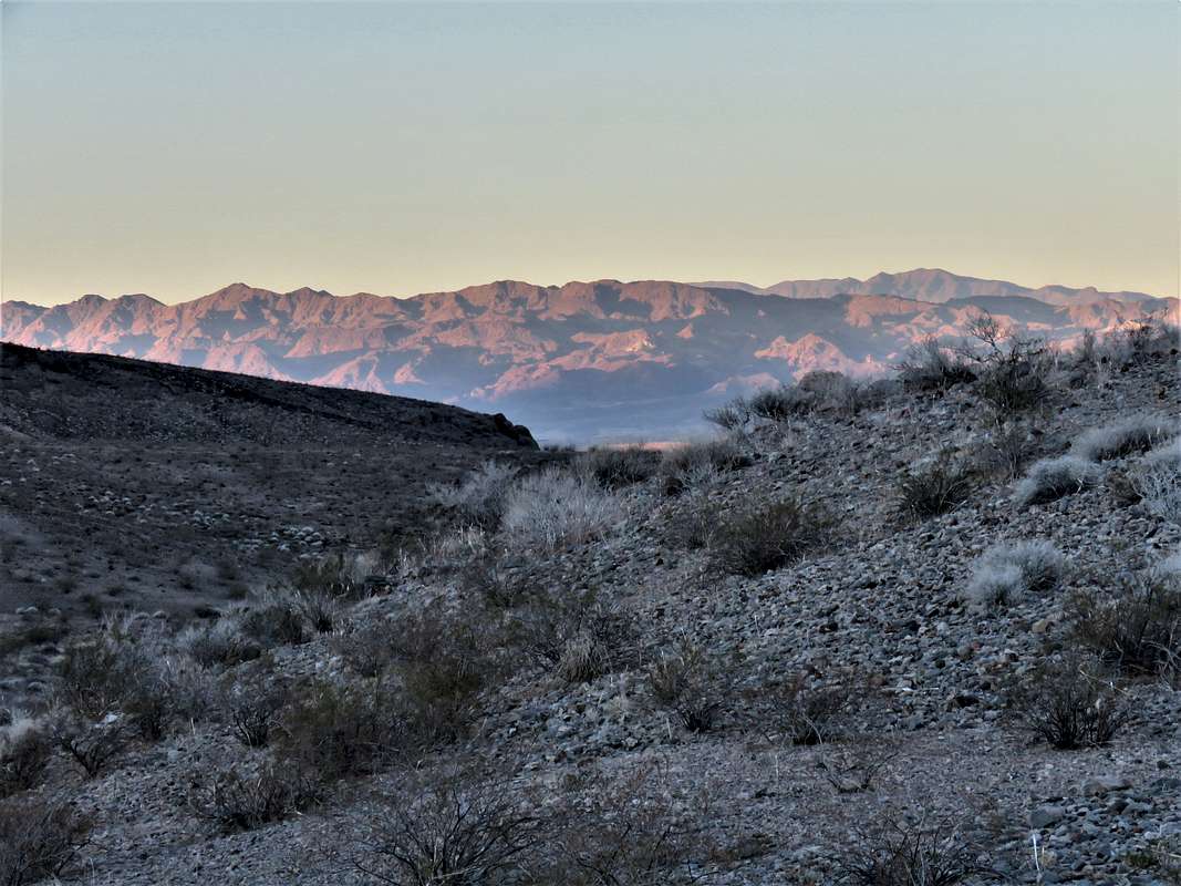 Zoomed view southwest : Photos, Diagrams & Topos : SummitPost