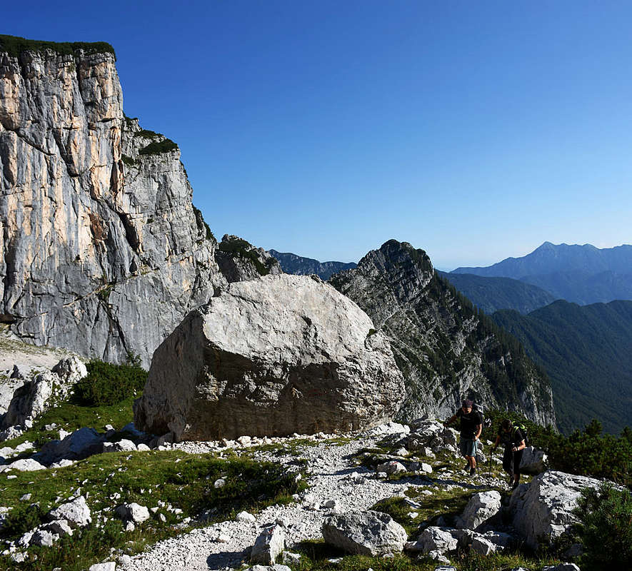 Debeli kamen / Fat Boulder : Photos, Diagrams & Topos : SummitPost