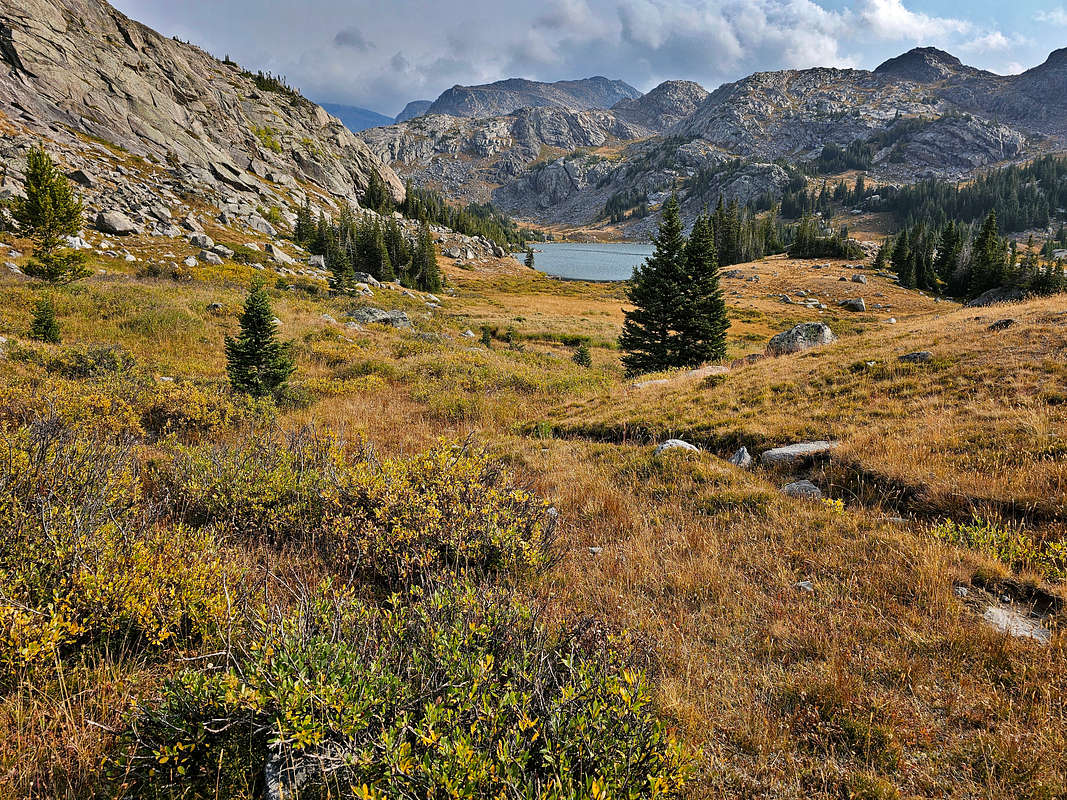 Lake Helen and Bomber Mountain : Photos, Diagrams & Topos : SummitPost