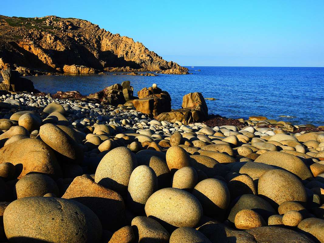 Dinosaur Eggs Bay at Capo Pecora near sundown : Photos, Diagrams ...