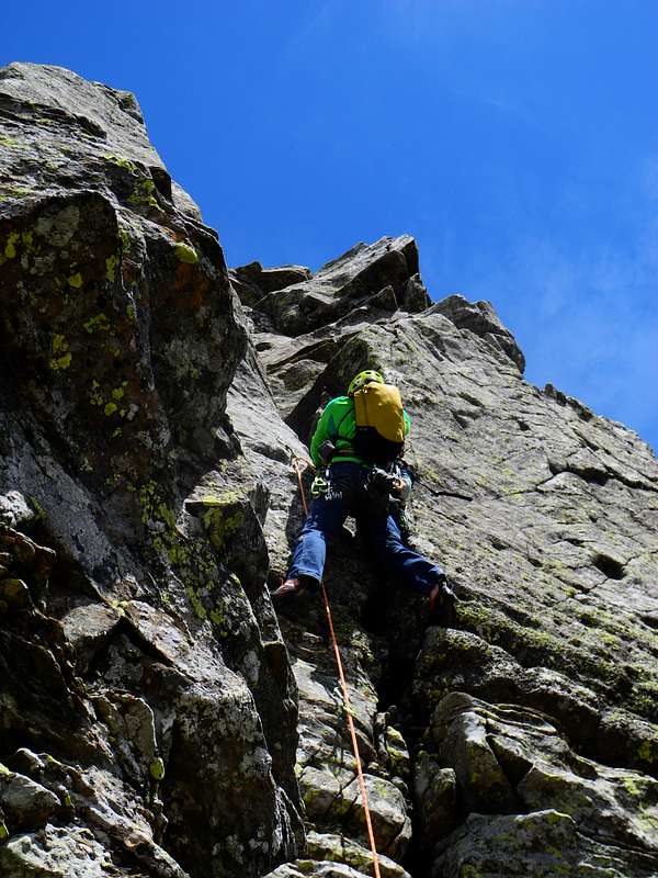 Rock climbing on sandstone, Monte Scala : Photos, Diagrams & Topos ...
