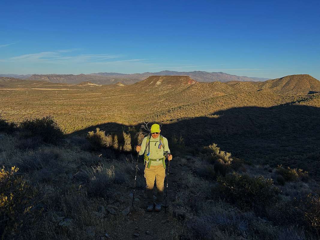Starting up the southeast ridge - view to Table Mountain : Photos ...