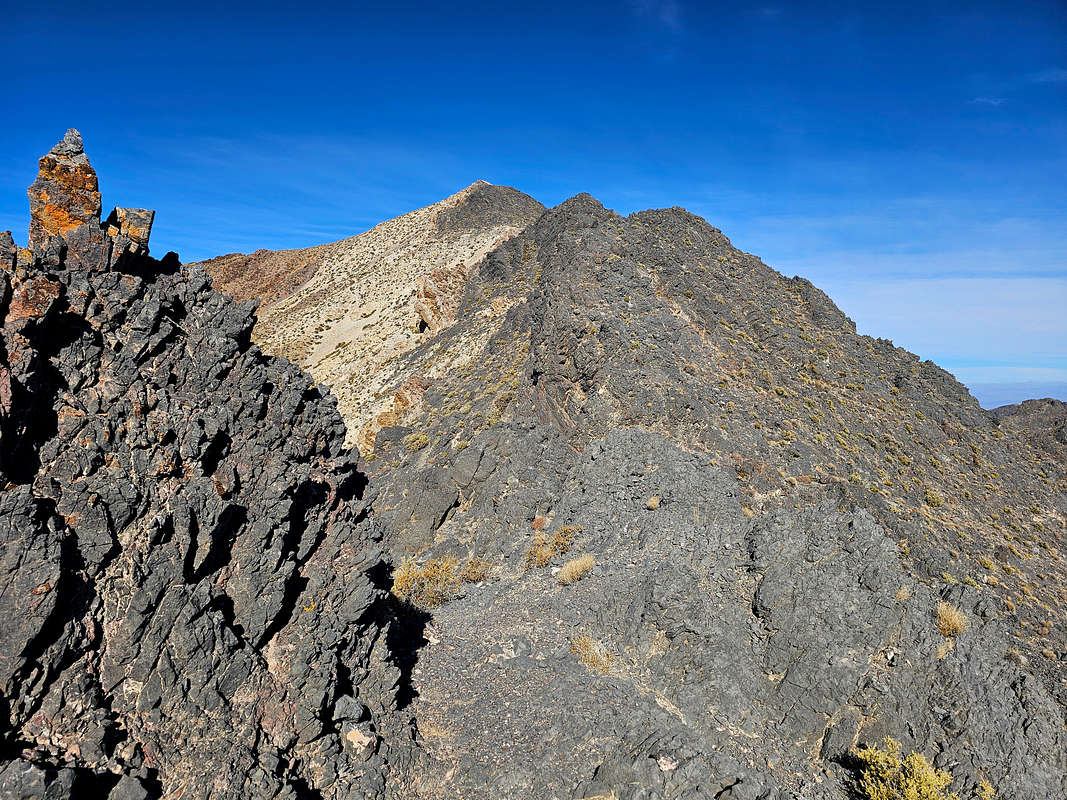 Summit of Pyramid Peak : Photos, Diagrams & Topos : SummitPost