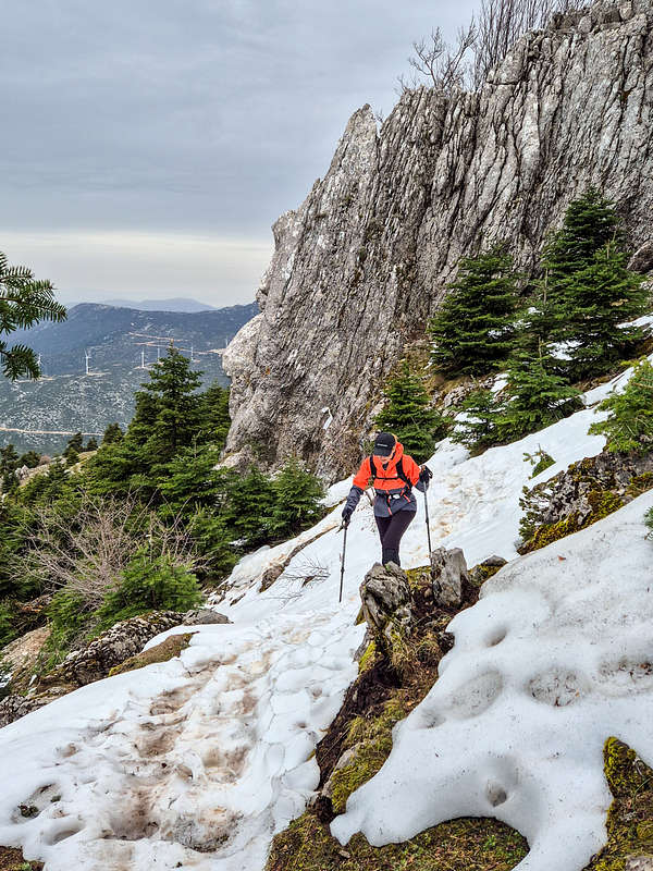 Hiking the east ridge traverse in transient snow cover, Helicon (1,749m ...
