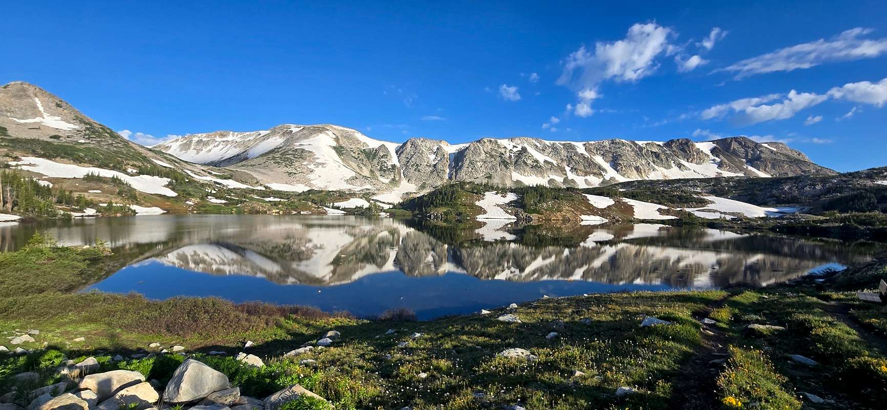 Lewis Lake reflection : Photos, Diagrams & Topos : SummitPost