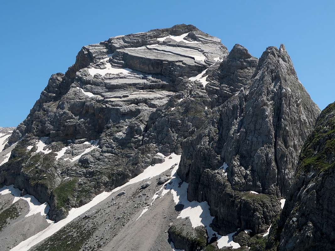 Maja Kokërhanes NW face : Photos, Diagrams & Topos : SummitPost