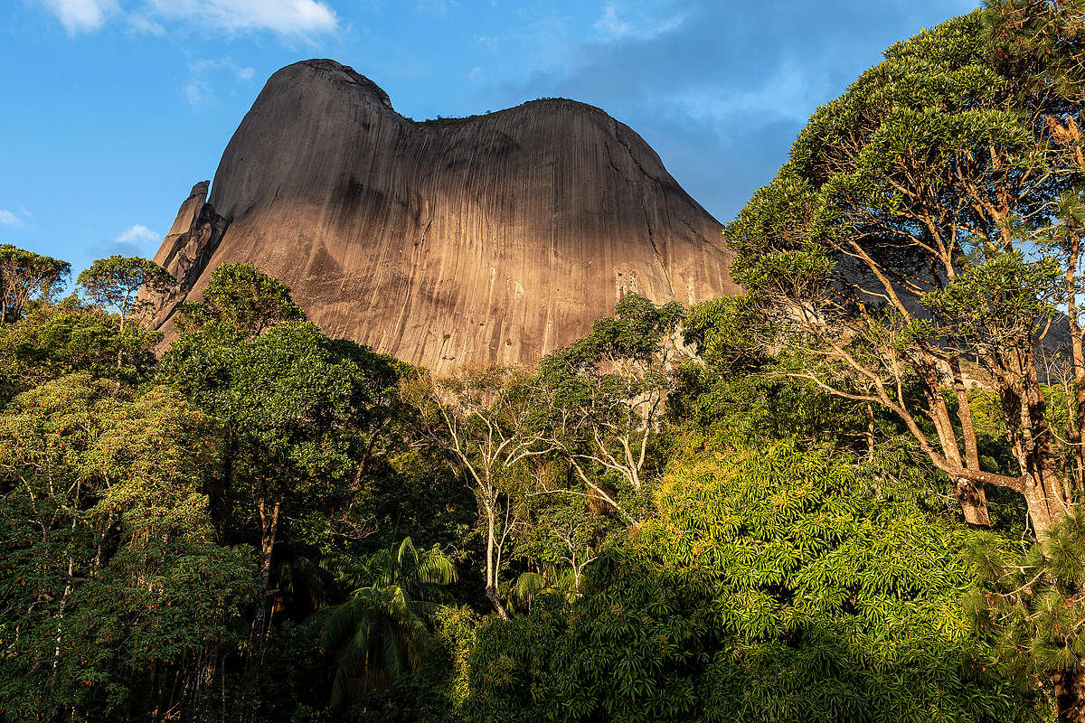 Pedra azul : Photos, Diagrams & Topos : SummitPost
