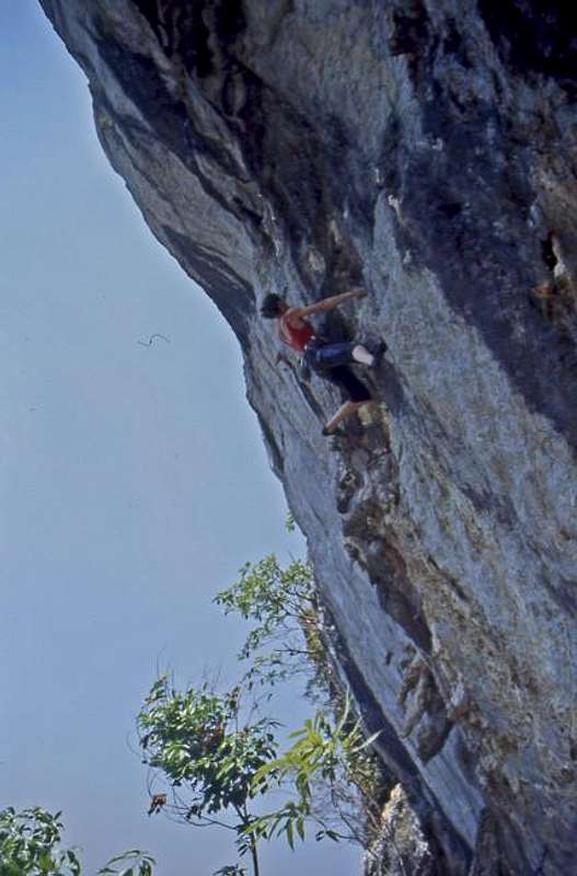 Isabelle Roloff in Ame Souer 7c : Photos, Diagrams & Topos : SummitPost