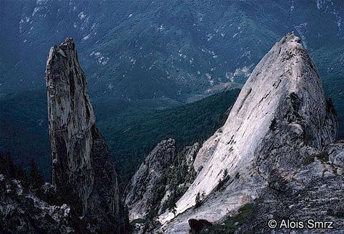 Castle Rock Spire and The Fin... : Photos, Diagrams & Topos : SummitPost