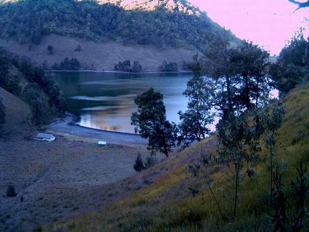 Ranu Kumbolo Lake : Photos, Diagrams & Topos : SummitPost