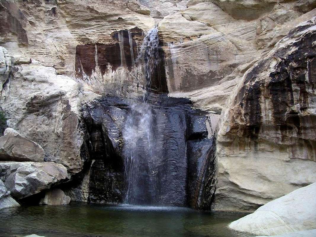 Waterfall in Mud Springs Canyon : Photos, Diagrams & Topos : SummitPost