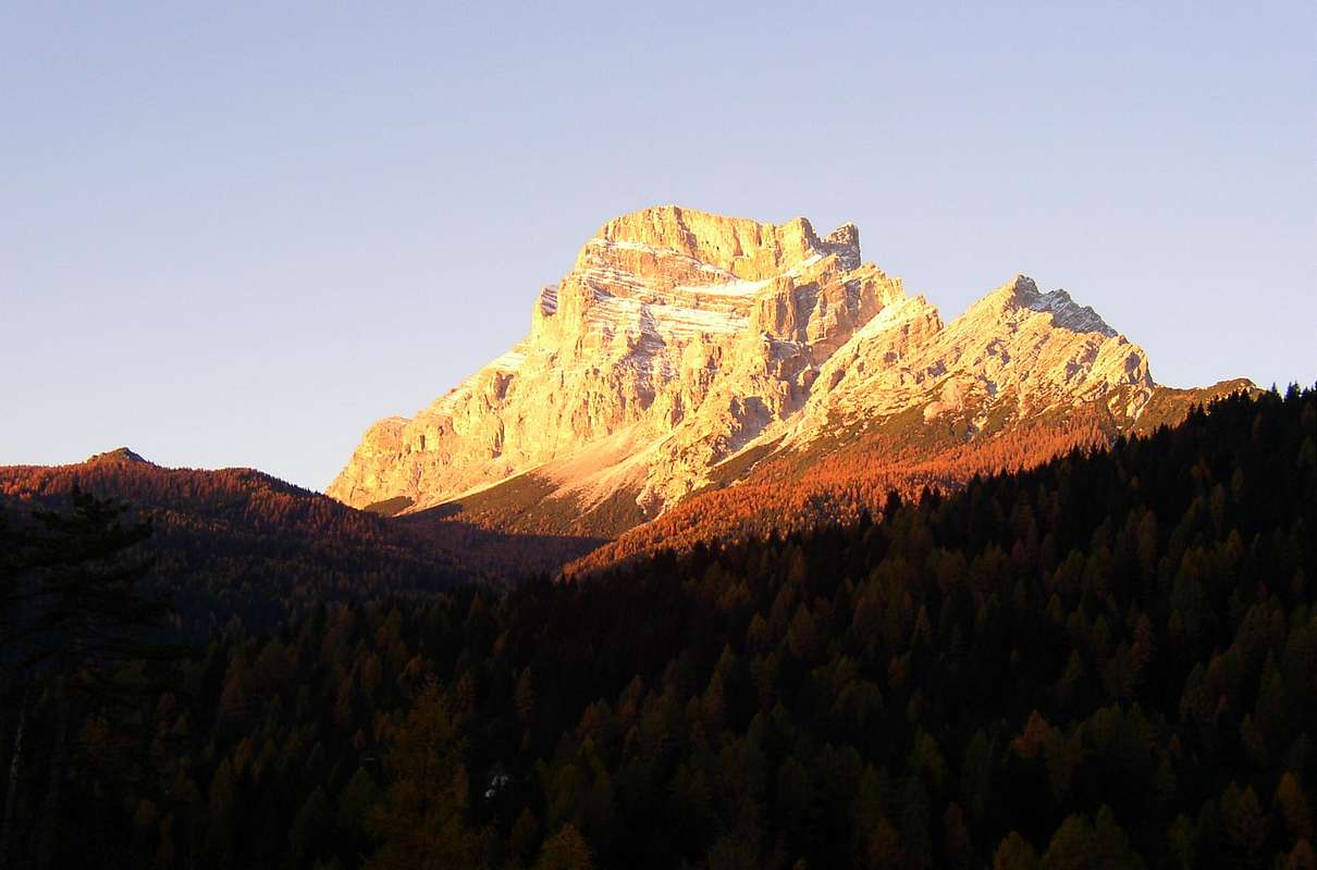 Monte Pelmo at dawn : Photos, Diagrams & Topos : SummitPost