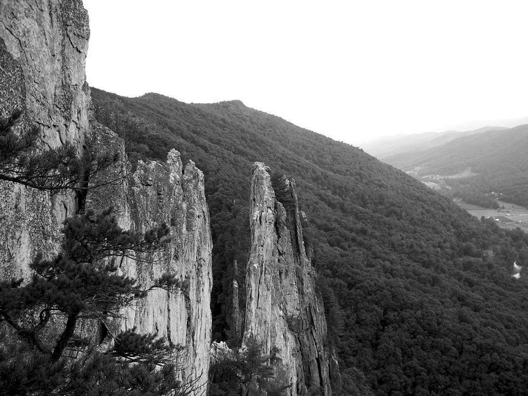 Seneca Rocks : Photos, Diagrams & Topos : SummitPost