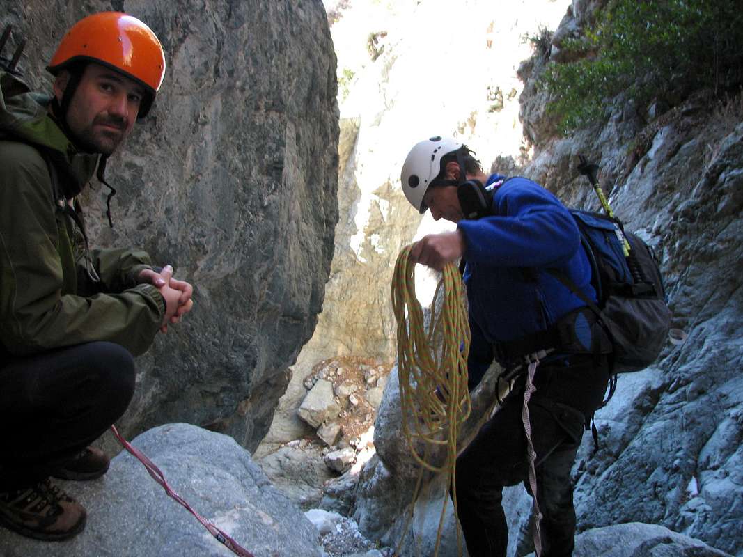Setting Up The First Rappel Photos Diagrams Topos Summitpost