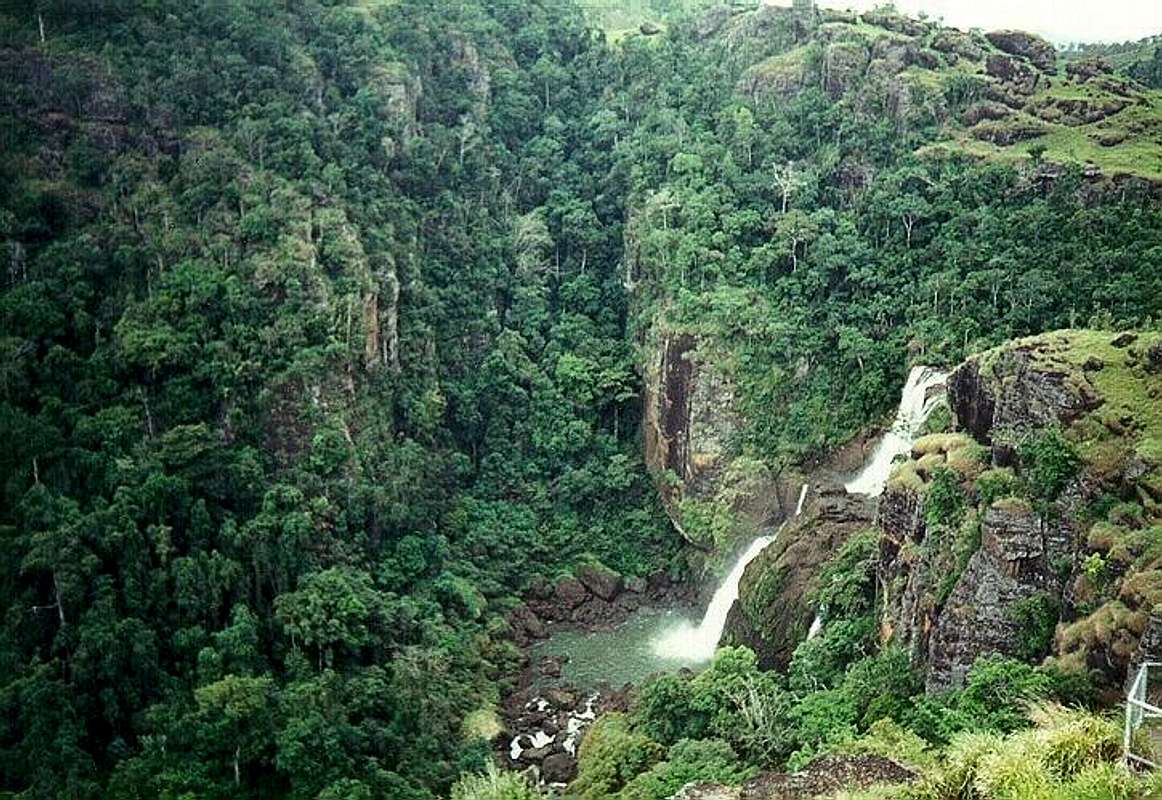 Rouna Falls : Photos, Diagrams & Topos : SummitPost