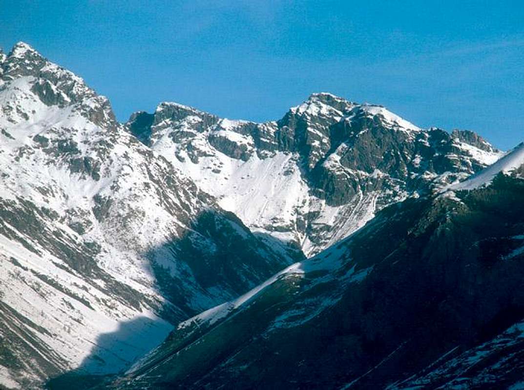 Rocher de l'Yret (Photo... : Photos, Diagrams & Topos : SummitPost