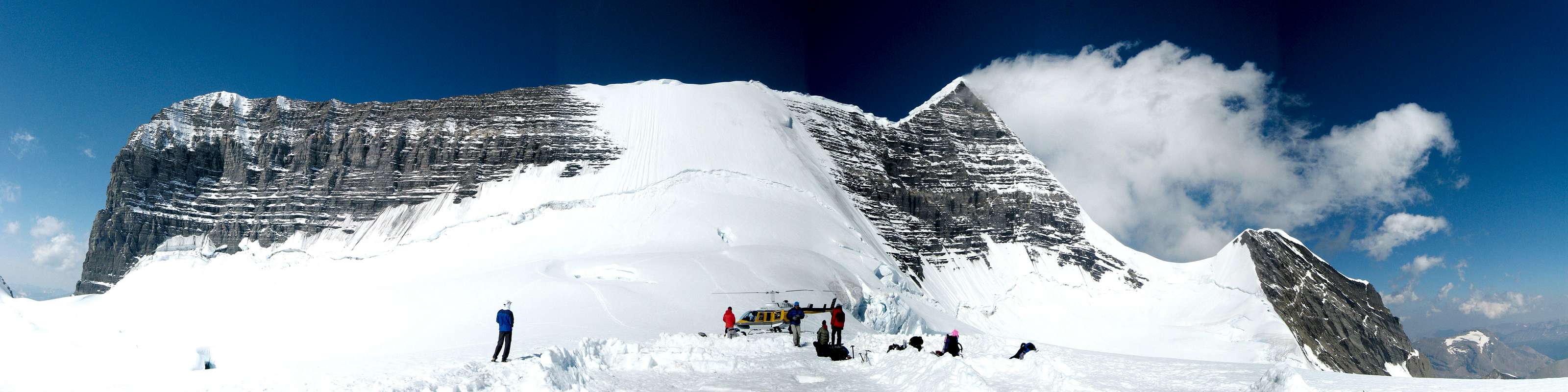 Mount Robson : Photos, Diagrams & Topos : SummitPost