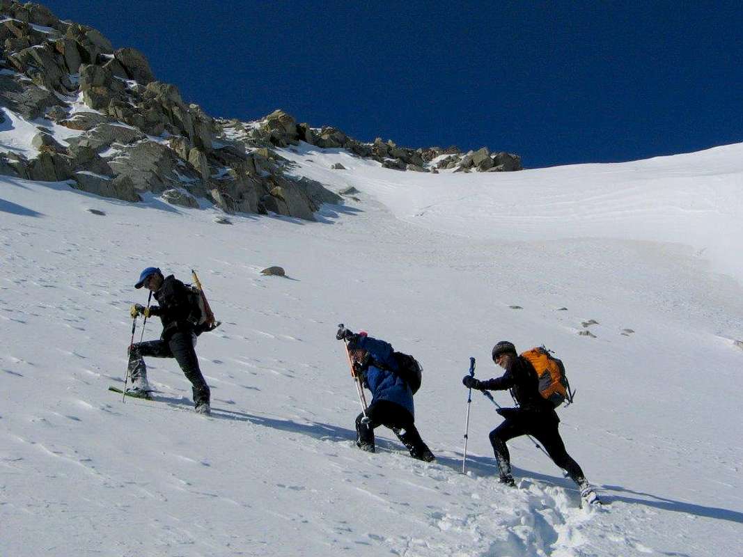 Marching in lockstep : Photos, Diagrams & Topos : SummitPost