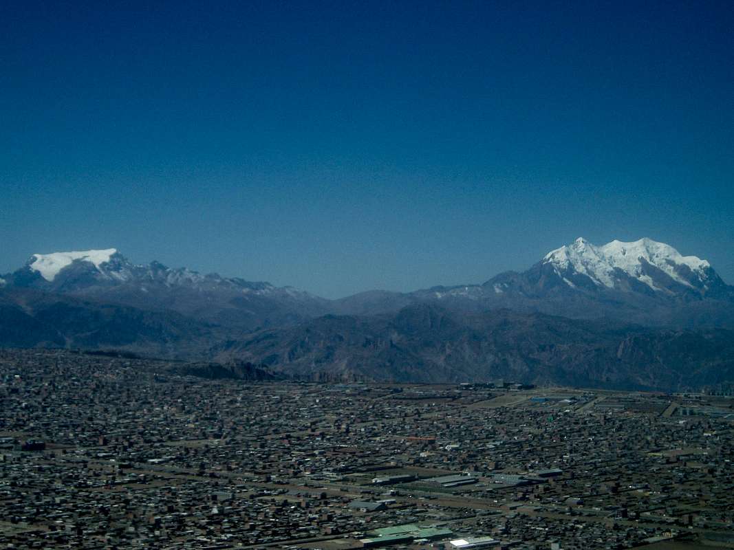 Illimani and Mururata from a bird's view : Photos, Diagrams & Topos ...