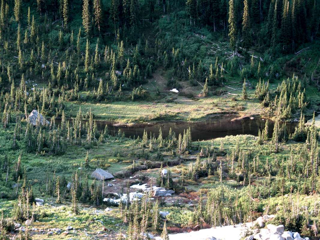 Camp at the South Foot of Fenn Mountain : Photos, Diagrams & Topos ...