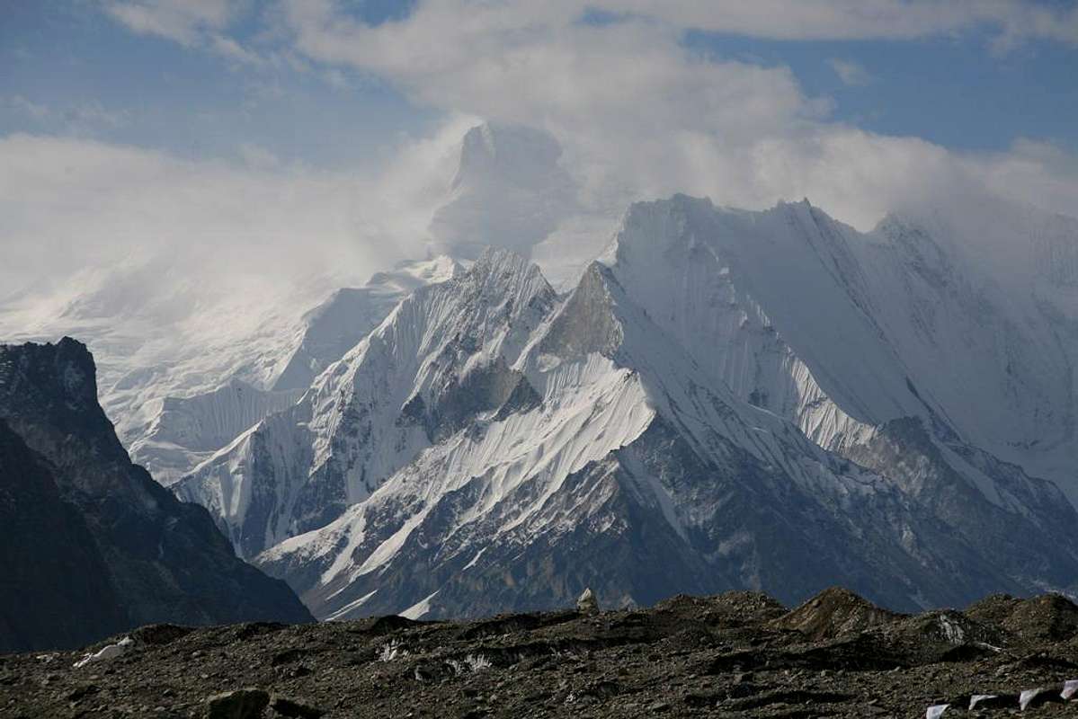 Chogolisa, Karakoram, Pakistan : Photos, Diagrams & Topos : SummitPost