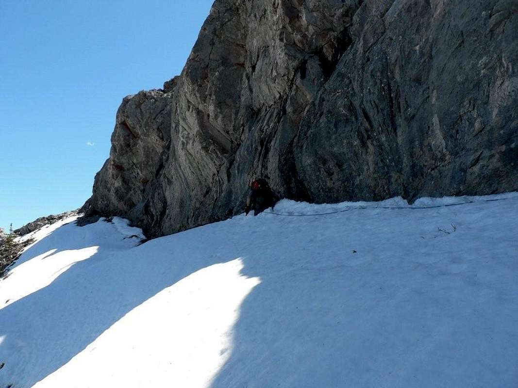 Wading in snow on upper ledge : Photos, Diagrams & Topos : SummitPost
