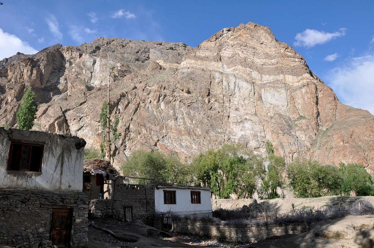 A Rock Tower in Askole Village : Photos, Diagrams & Topos : SummitPost