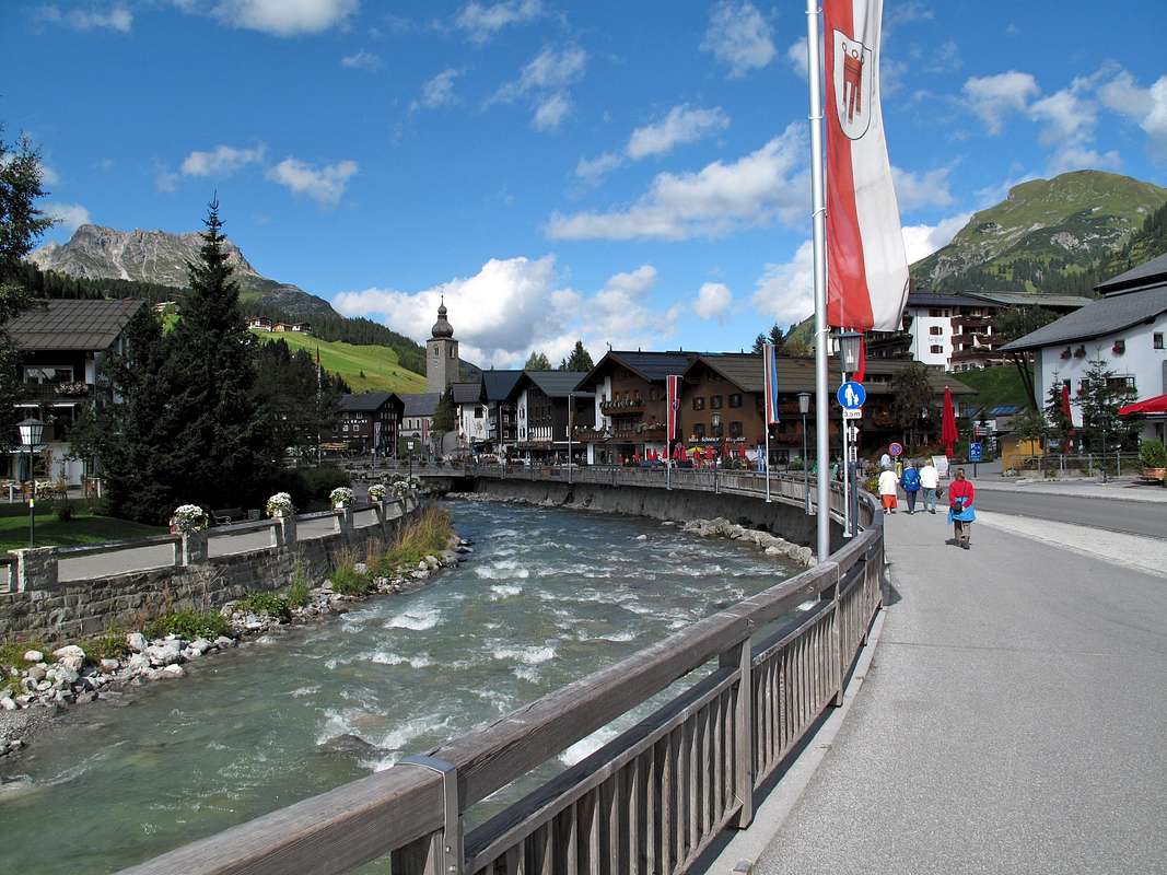 The village of Lech am Arlberg : Photos, Diagrams & Topos : SummitPost