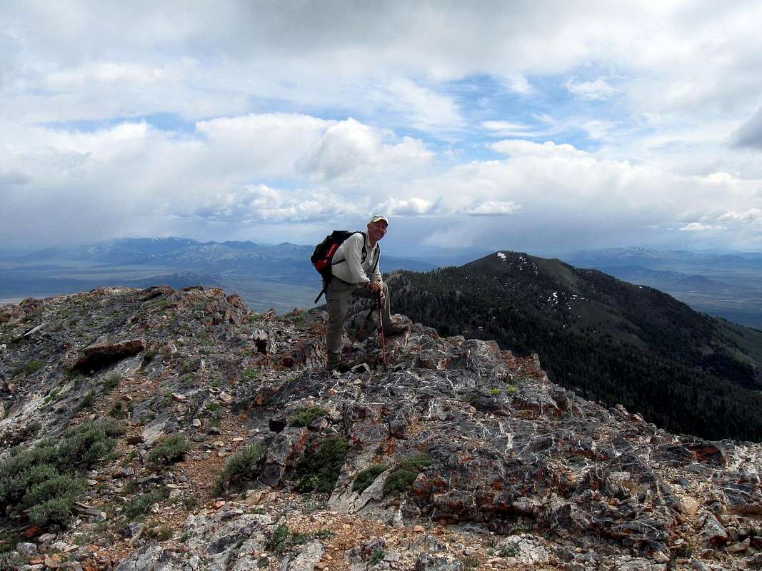 Spruce Mtn summit pose : Photos, Diagrams & Topos : SummitPost