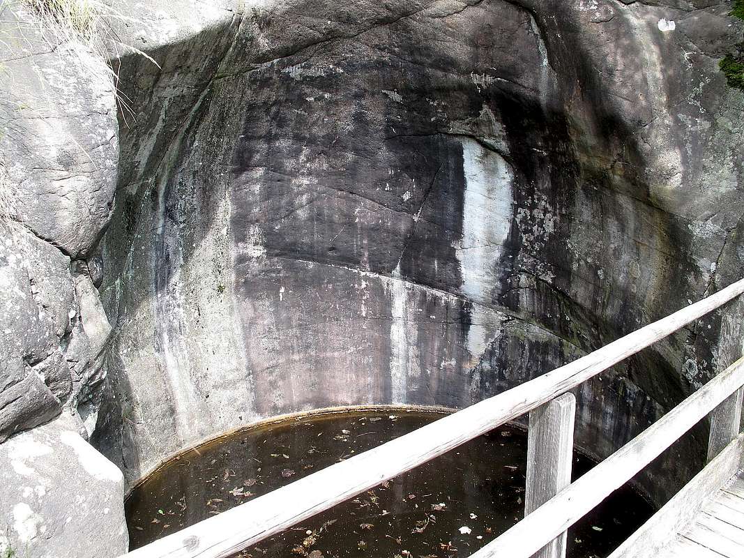 A perfectly shaped glacier mill ("Gletschermühle") in Badgastein ...