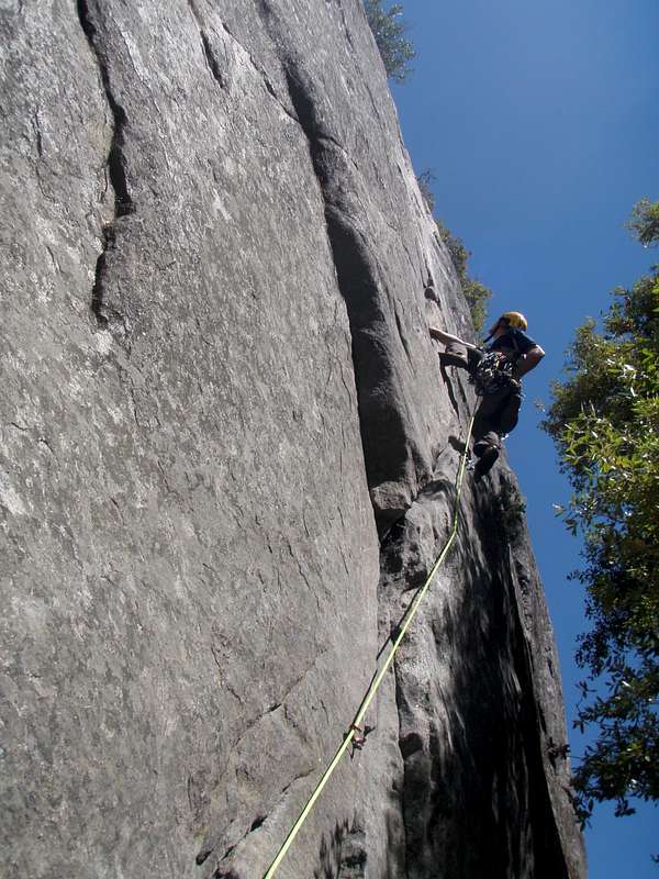 Past the pin scars : Photos, Diagrams & Topos : SummitPost