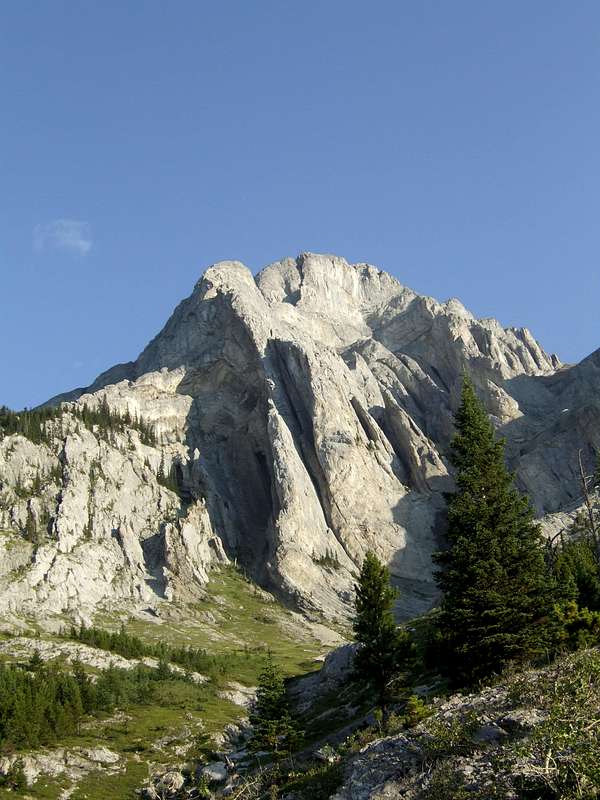 The Fold (Closeup of route), Mount Kidd : Photos, Diagrams & Topos ...