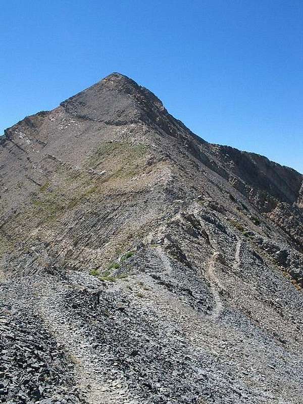 From the false summit , a use... : Photos, Diagrams & Topos : SummitPost