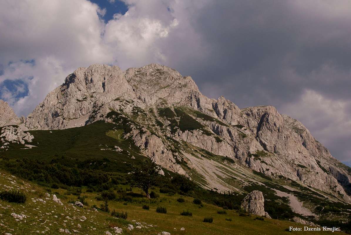 Maglic king of mountains in Bosnia and Herzegovina. : Photos, Diagrams ...