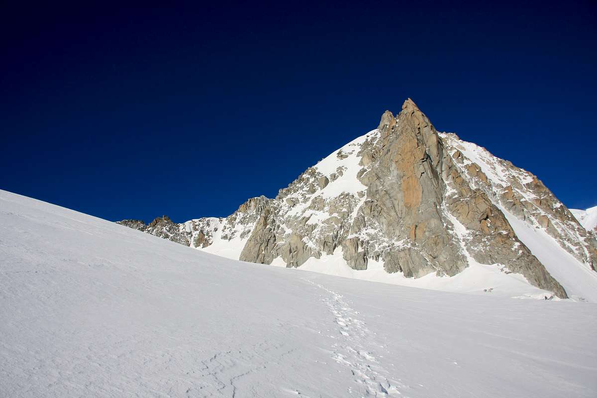 Tour Ronde : Photos, Diagrams & Topos : SummitPost