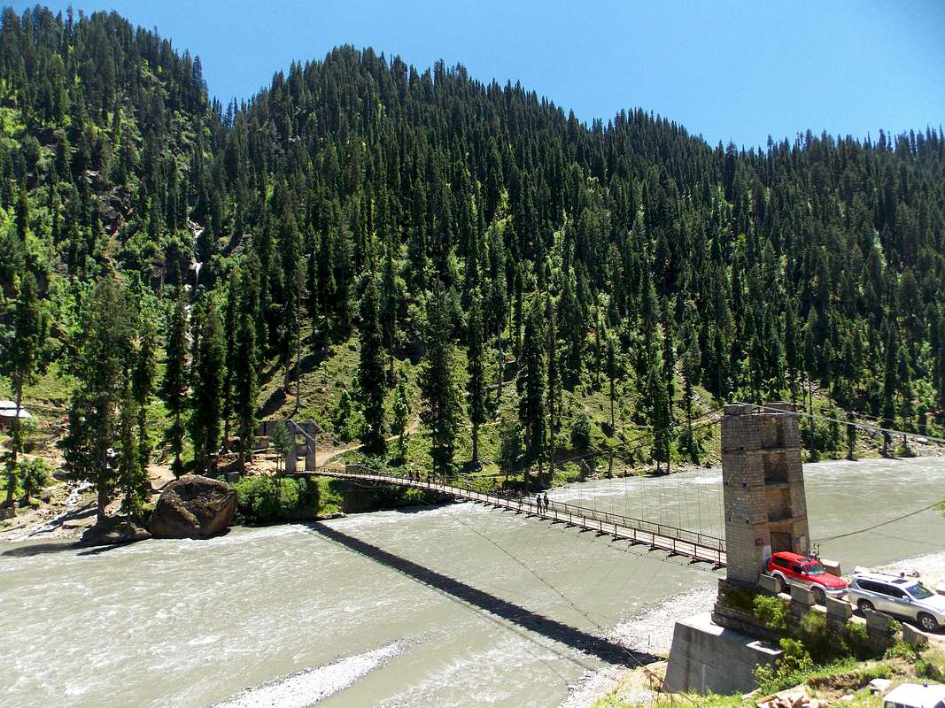Neelum Valley (Pakistan) : Photos, Diagrams & Topos : SummitPost