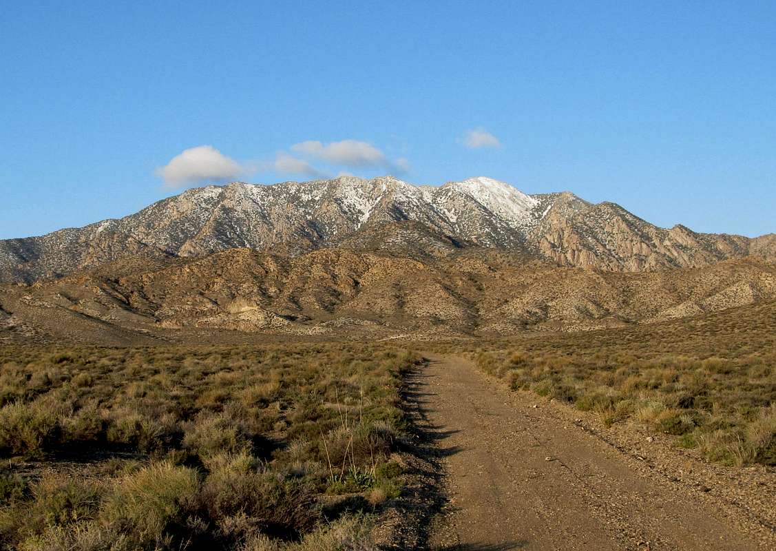 Lone Mountain (NV) : Photos, Diagrams & Topos : SummitPost